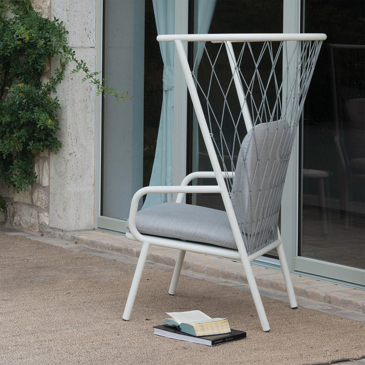 Paniate - Poltrona Bianca Nef con Schienale Alto 84x88x125cm Emu in ...