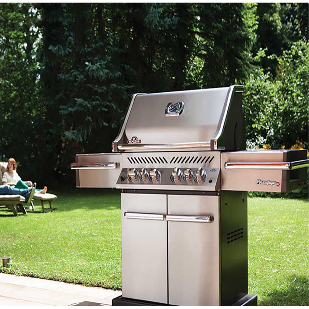 Paniate - Barbecue a Gas Prestige PRO500RSIB + Kit Ugelli per ...